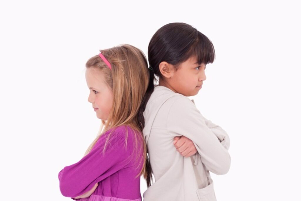La Envidia Infantil: Cómo Educar En Positivo A Los Niños - Hacer Familia