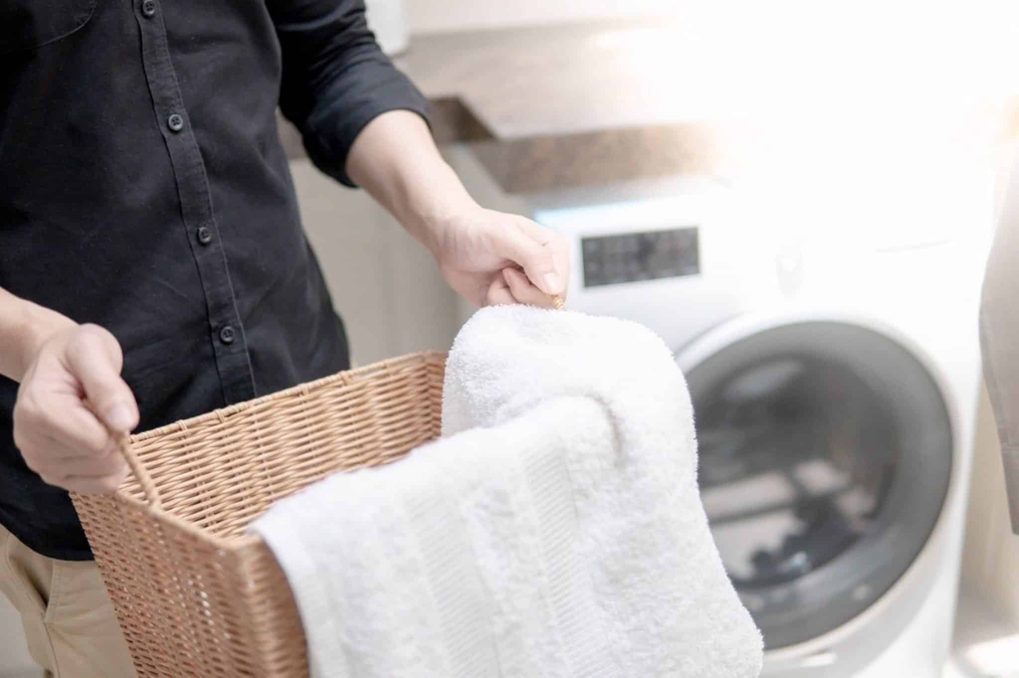 5 Trucos Para Desinfectar La Ropa Que Vuelve A Casa - Hacer Familia