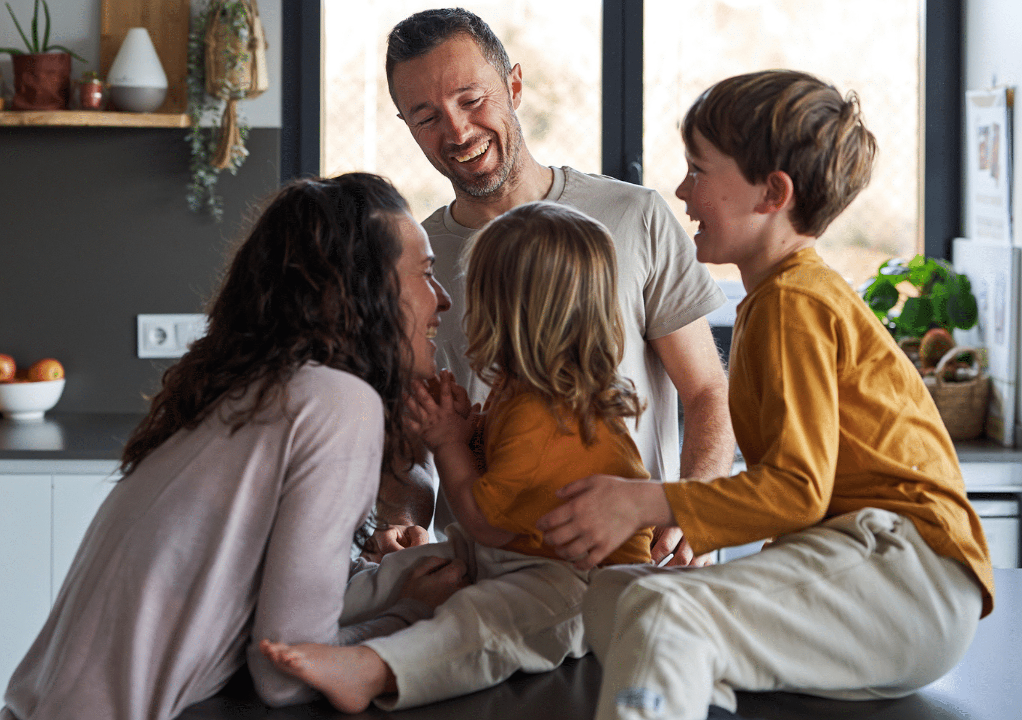 Bienestar Integral: Cómo Mejorar La Salud Emocional De Los Hijos ...